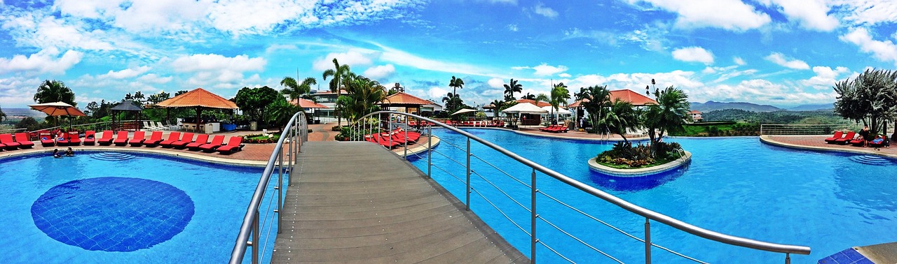 Hillary Resort Arenillas: Naturaleza y Confort en un Solo Lugar